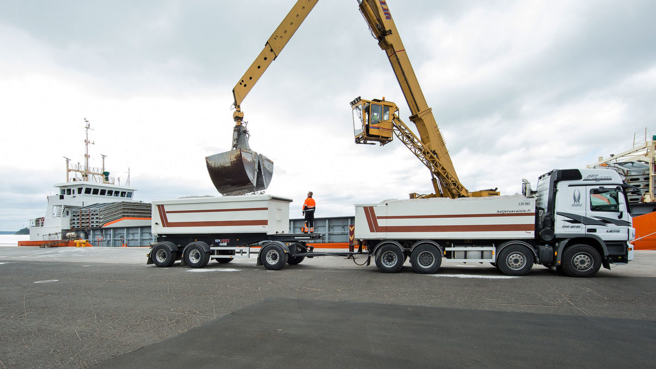 Transport and chartering - Stevena Oy